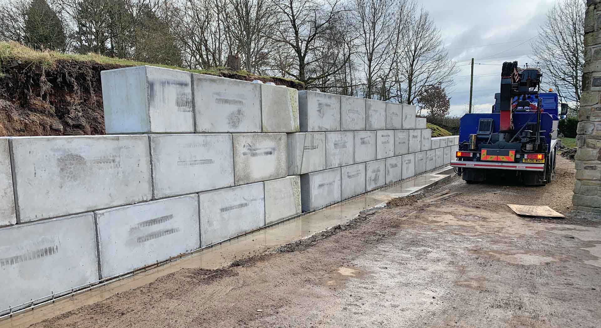 600mm Concrete Interlocking Radius Blocks